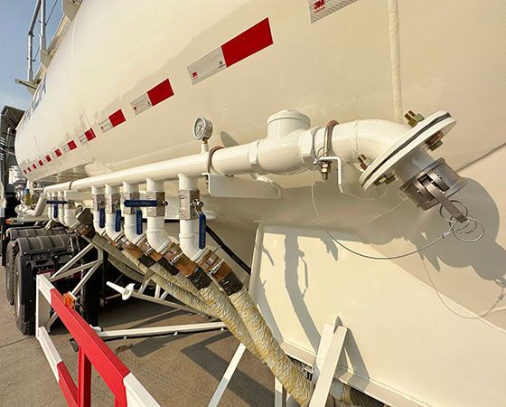 China Flour Tanker Trailer Manufacturers | Flour Tank Trailer for Sale